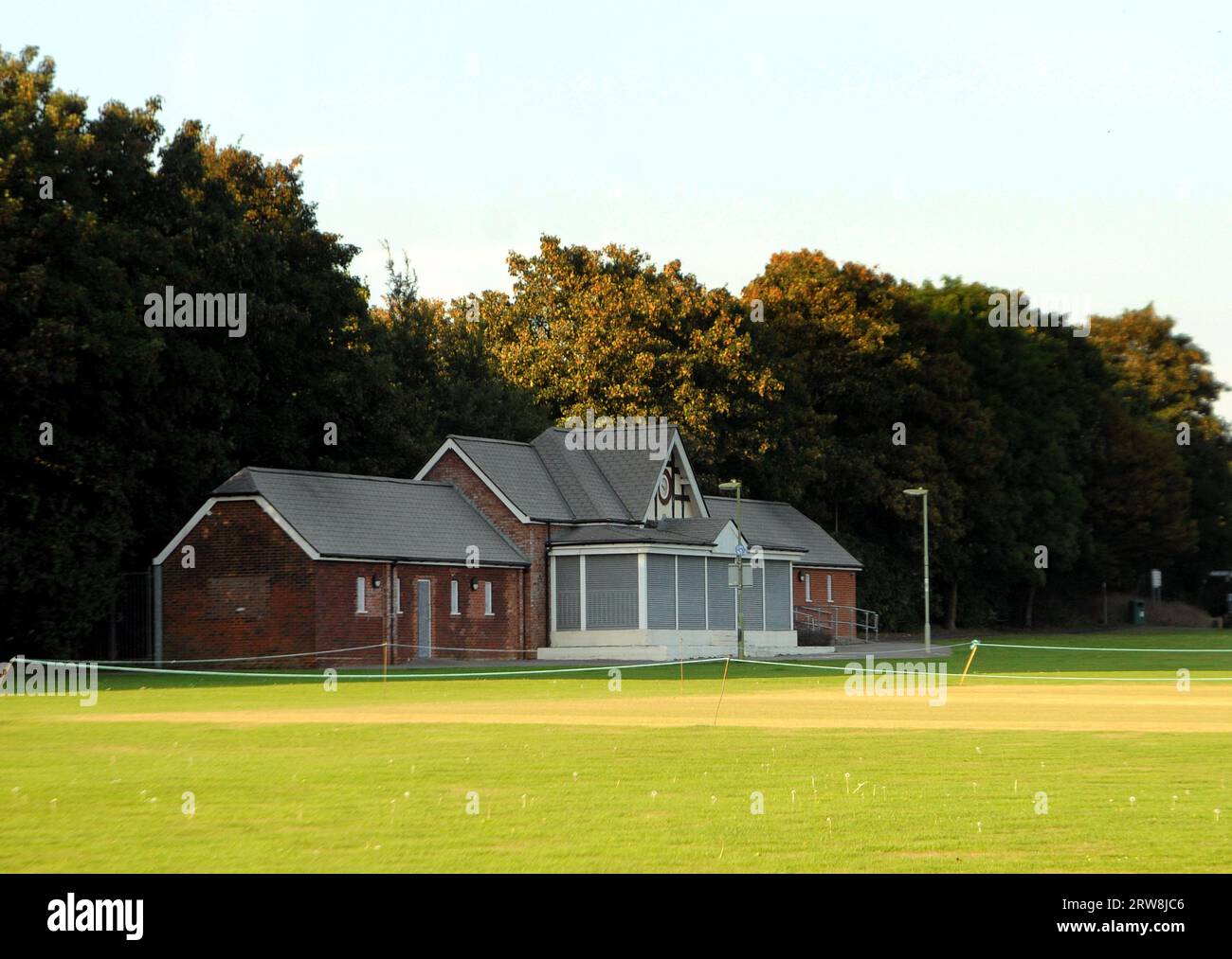 ENGLAND COASTAL PATH,CRICKET PAVILION, BATH LANE, FAREHAM CREEK FAREHAM ...