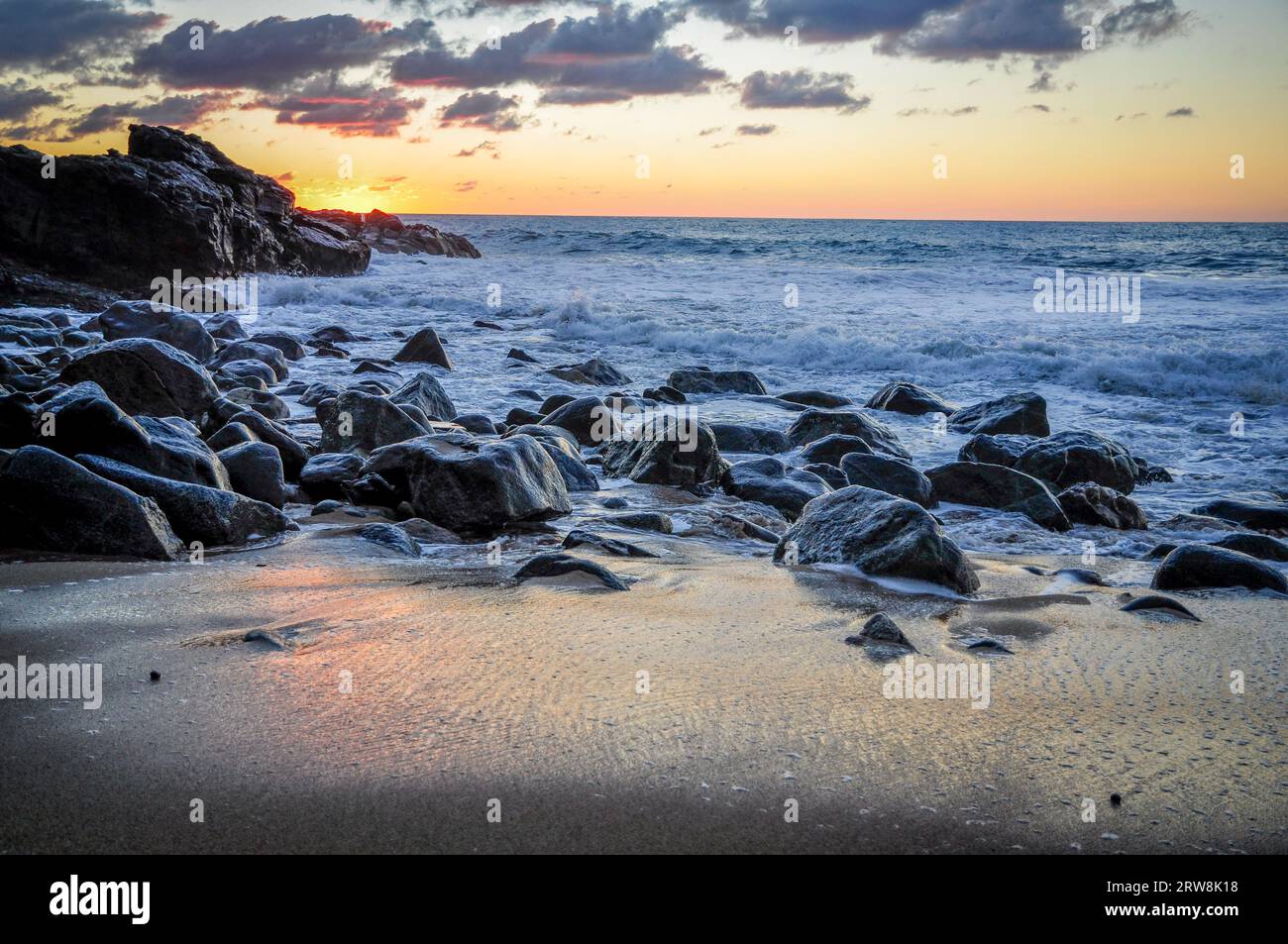 Beautiful sunset sandy beach colorful hi-res stock photography and ...