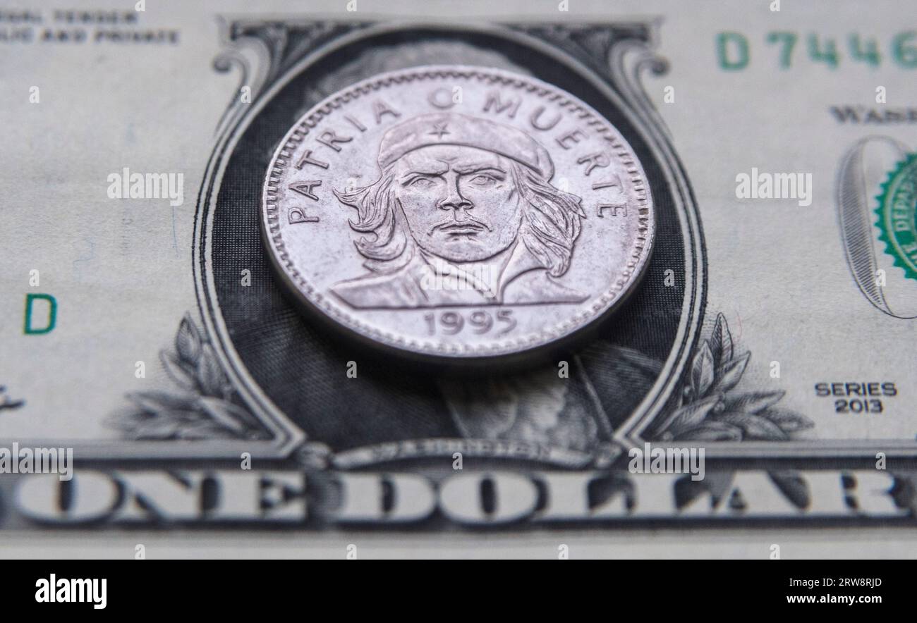 Cuban currency hi-res stock photography and images - Alamy