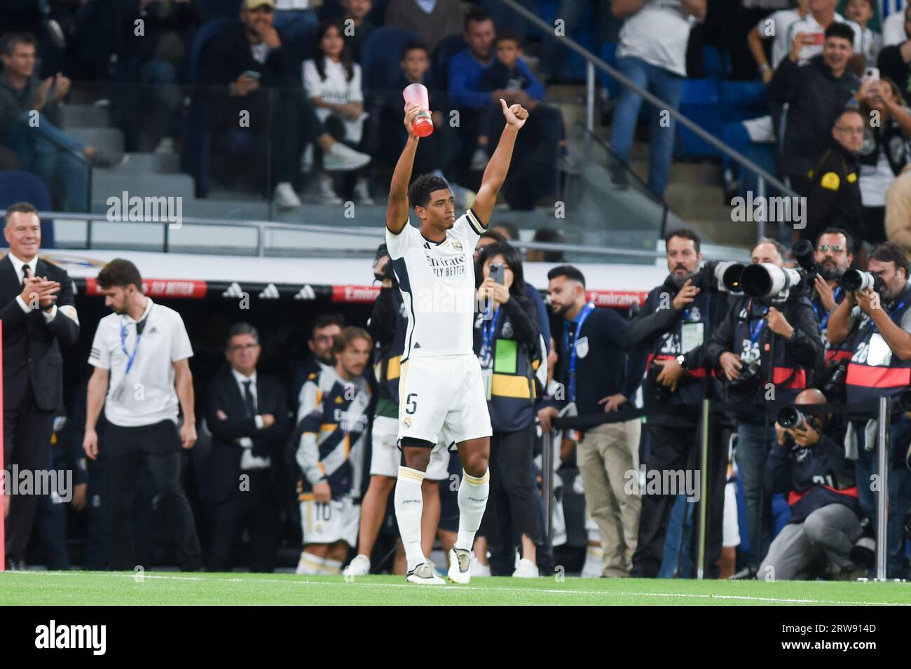 Jude bellingham real madrid player hi-res stock photography and images ...