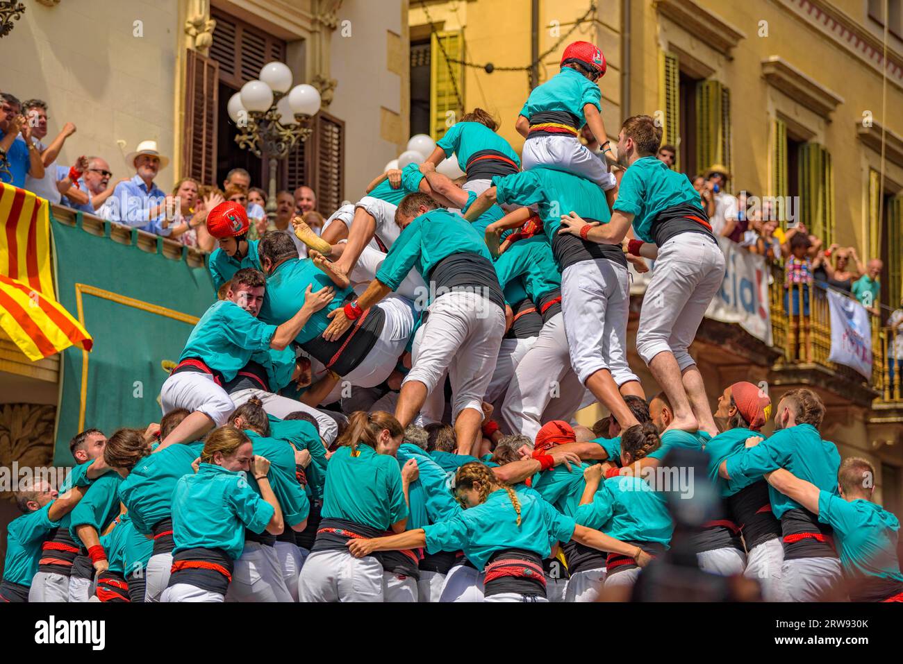 Castells (human towers) on the Sant Fèlix day of 2022. The main ...
