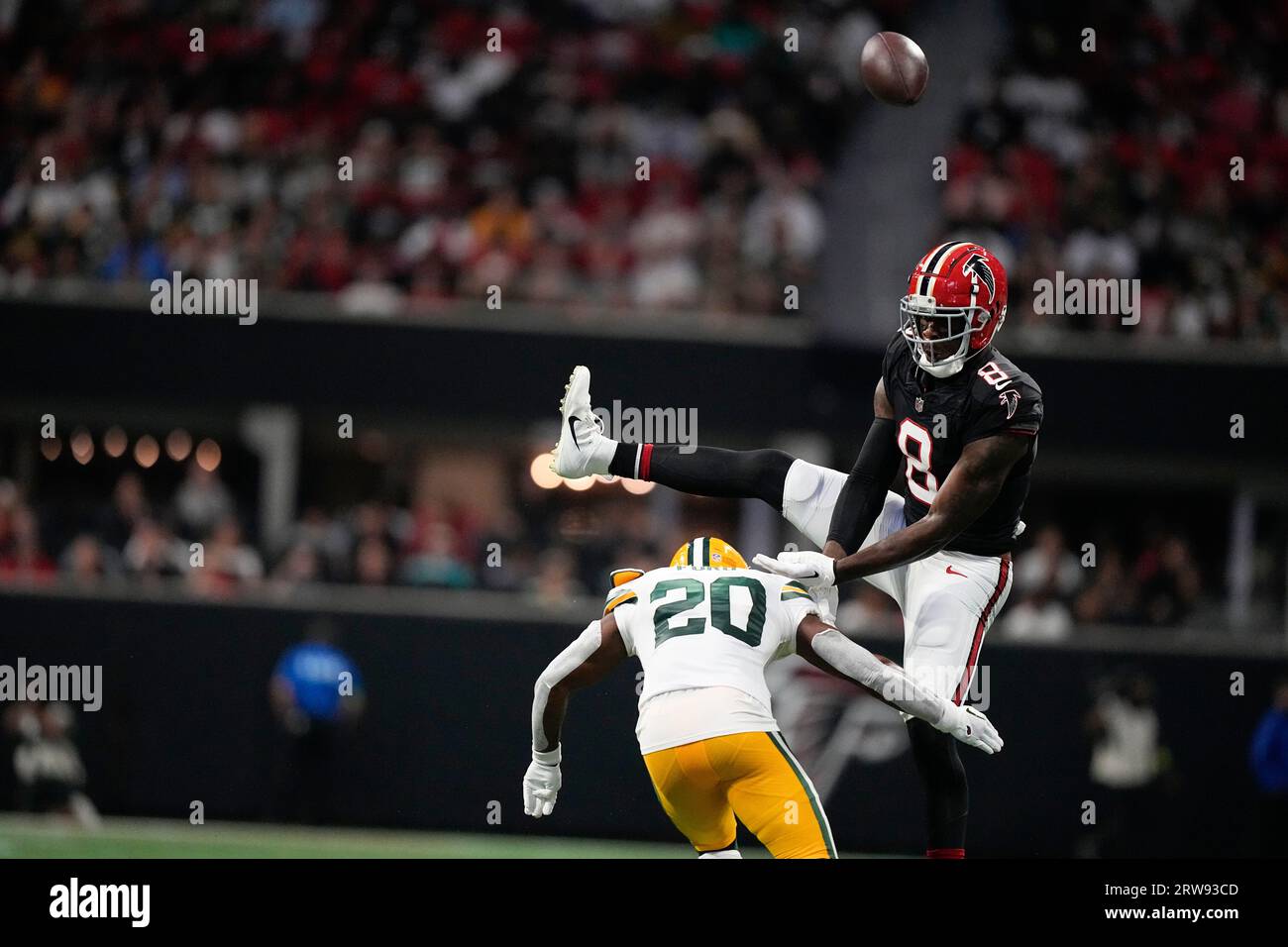 Atlanta Falcons tight end Kyle Pitts (8) falls after an attempt at a ...