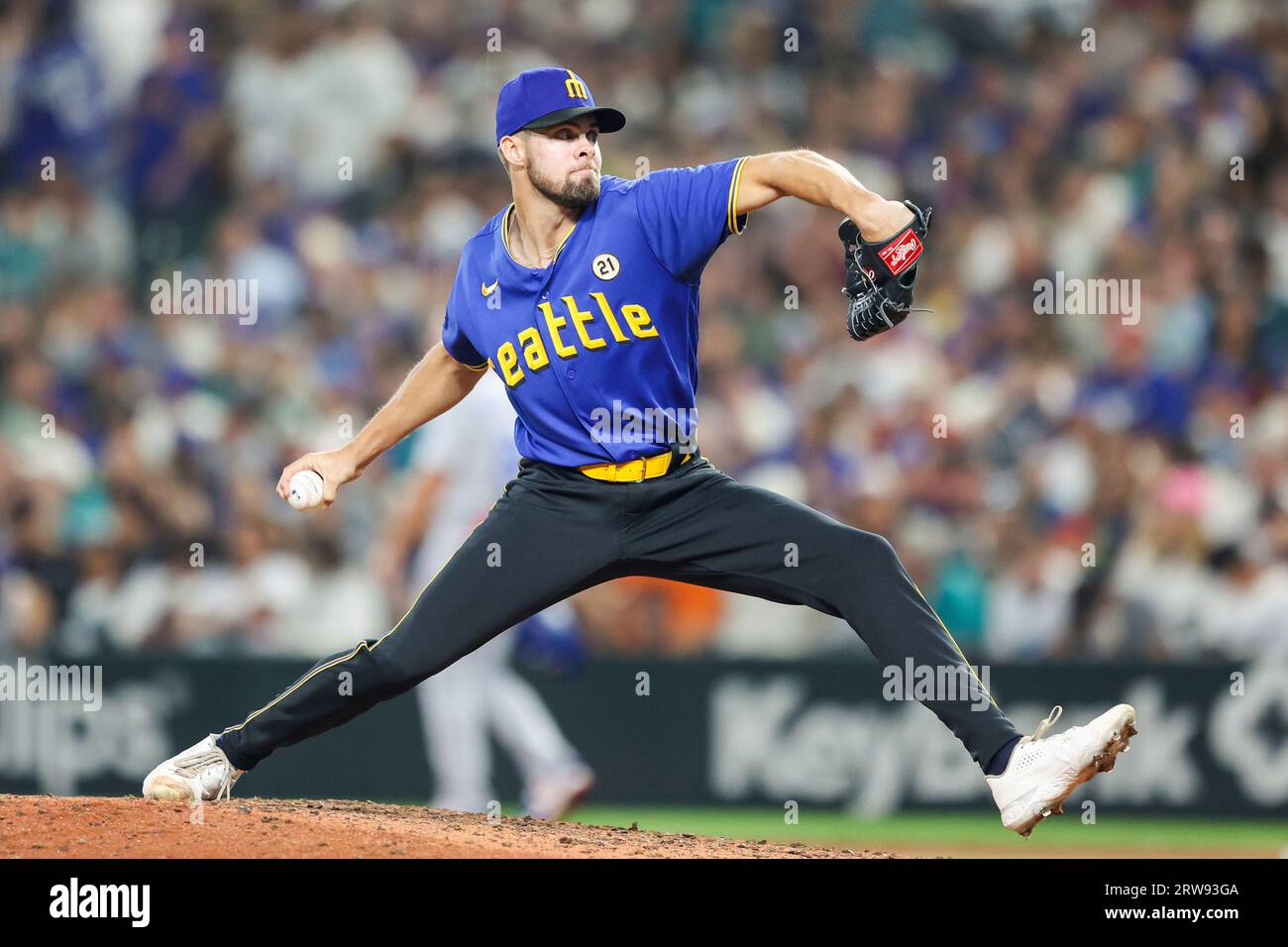 Seattle Mariners relief pitcher Matt Brash throws against the Los ...