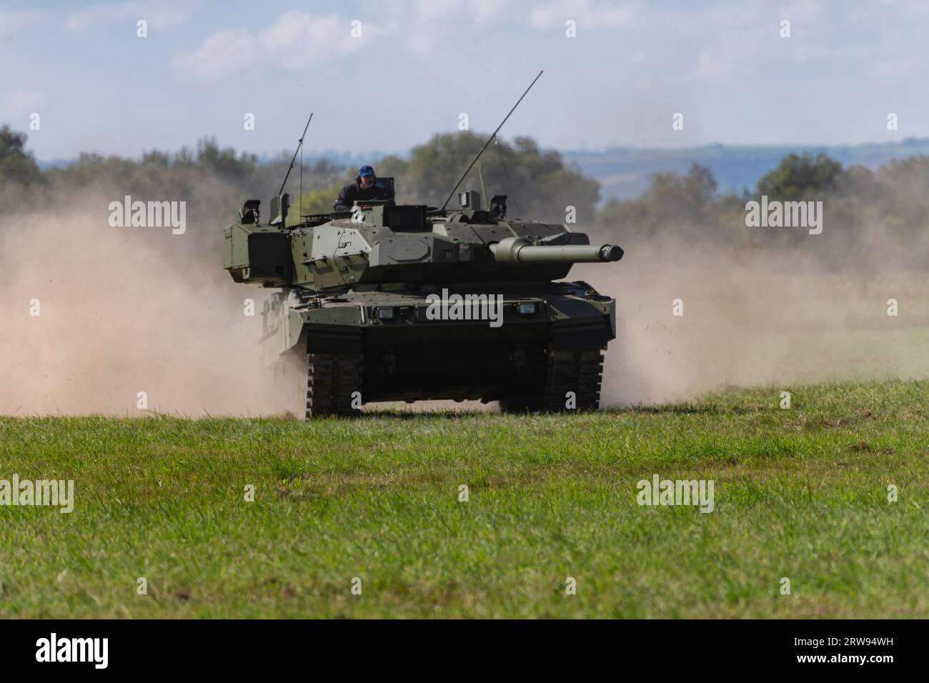 Leopard 2a7v main battle tank hi-res stock photography and images - Alamy