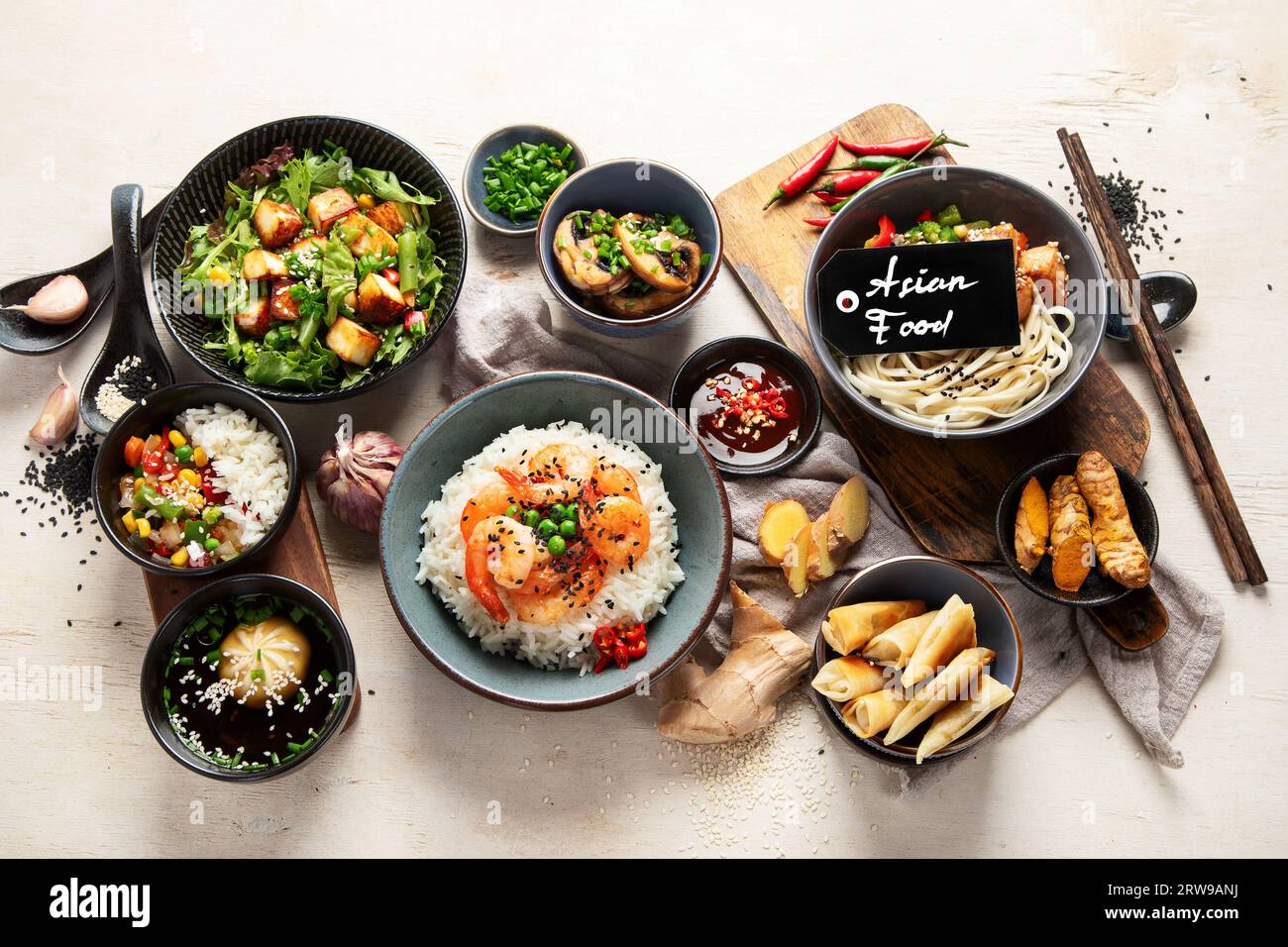 Traditional asian dishes hi-res stock photography and images - Alamy