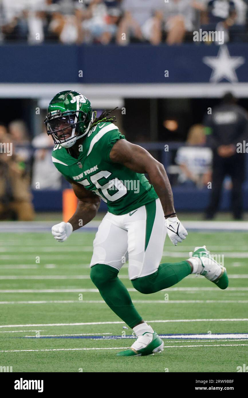 New York Jets linebacker Quincy Williams (56) defends against the ...