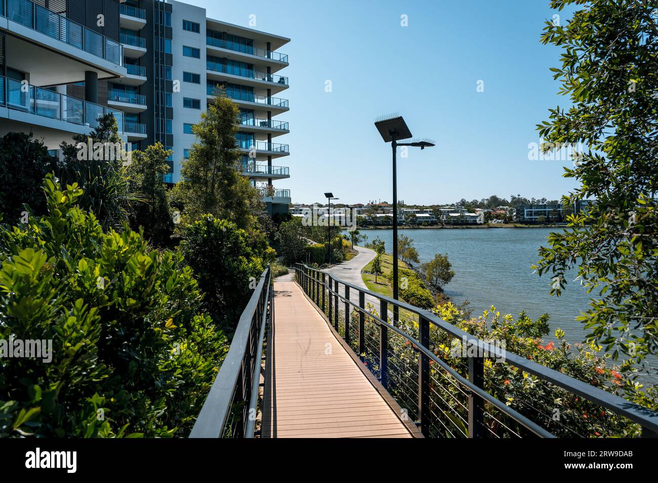 Gold Coast, QLD, Australia - Varsity Lakes estate surrounds Stock Photo ...