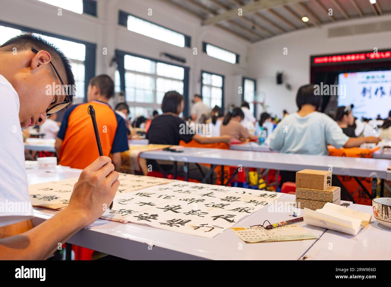 Calligraphy competition hi-res stock photography and images - Alamy