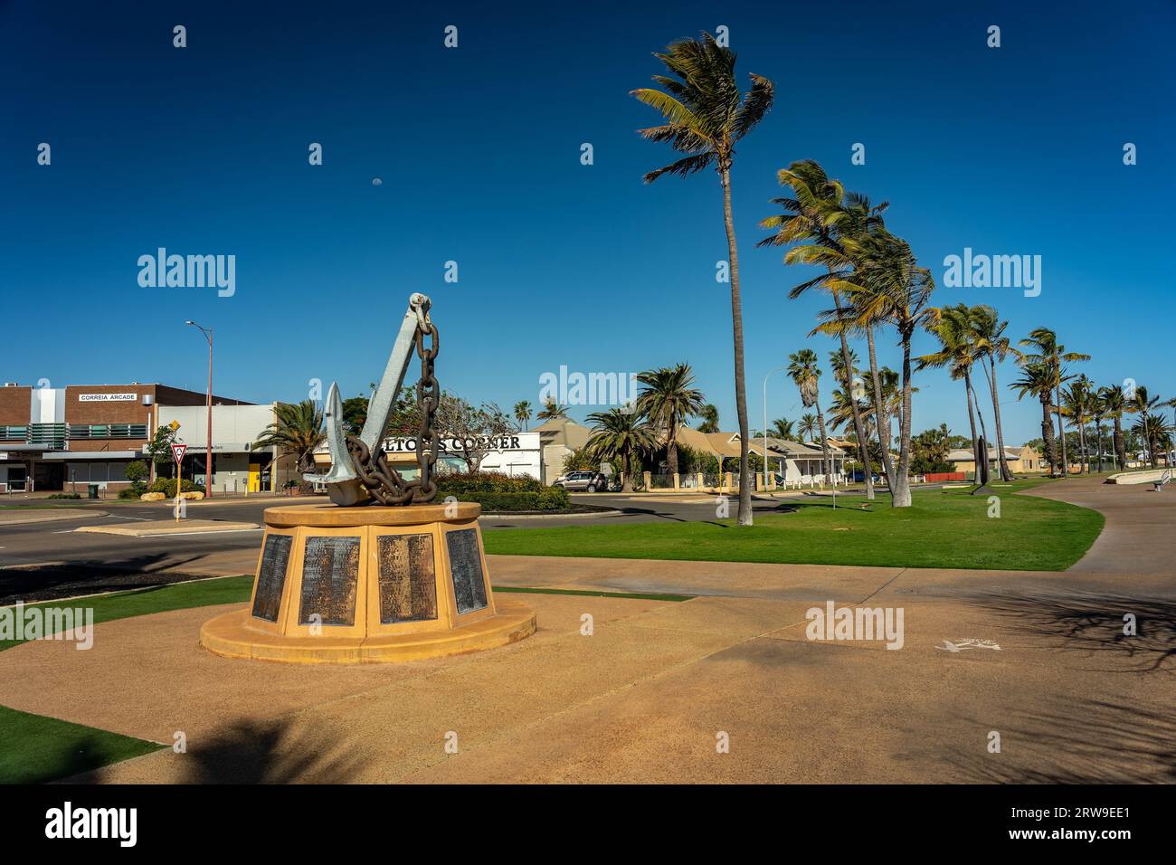 Carnarvon, WA, Australia - Main street in town Stock Photo - Alamy