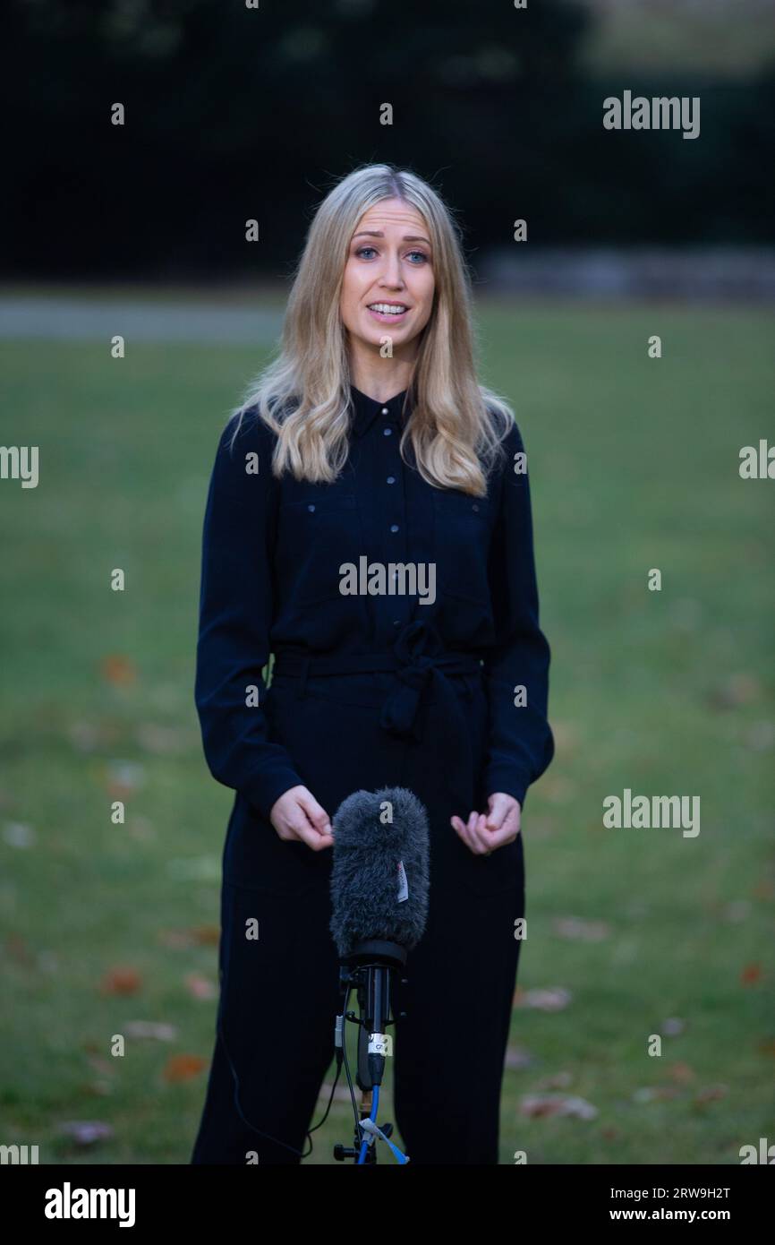 Laura trott interview hi-res stock photography and images - Alamy