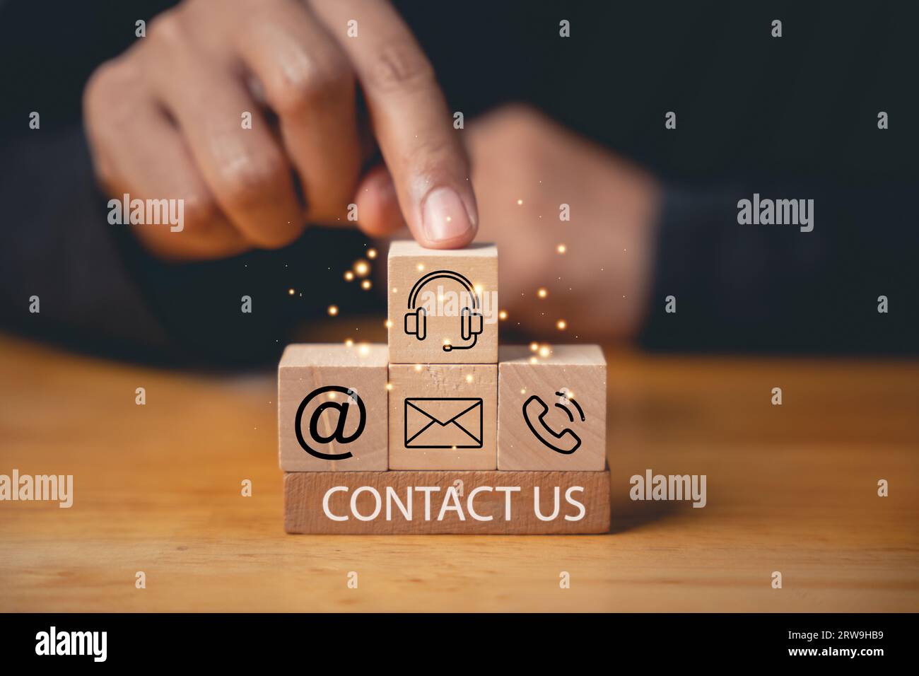 Customer support hotline connects people Stock Photo - Alamy