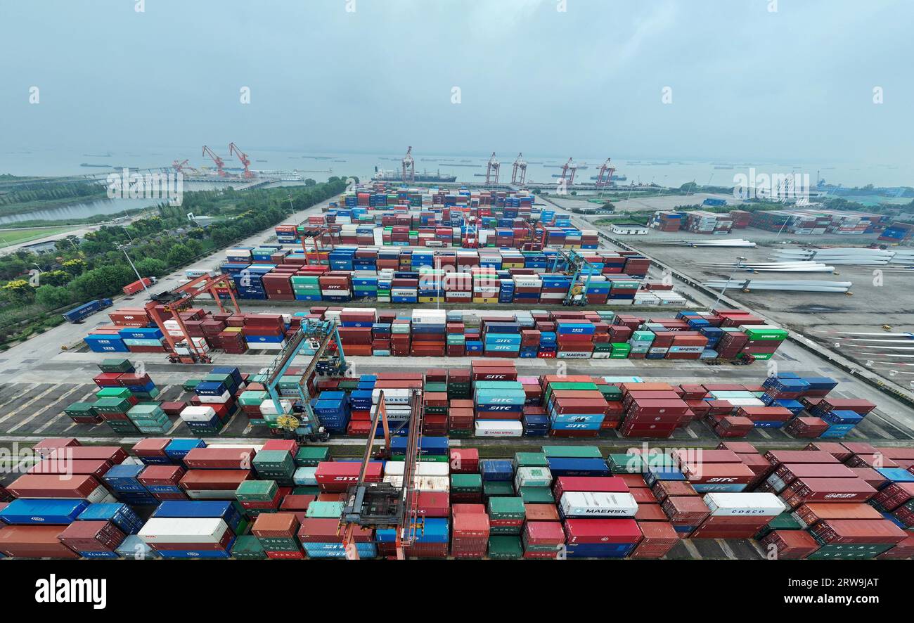 Aerial photo shows the container terminal of Yangzhou Port in Yangzhou ...