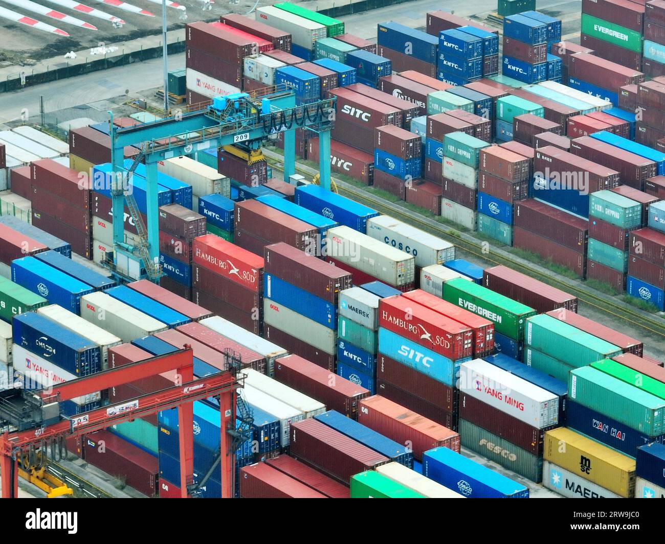 Aerial photo shows the container terminal of Yangzhou Port in Yangzhou ...