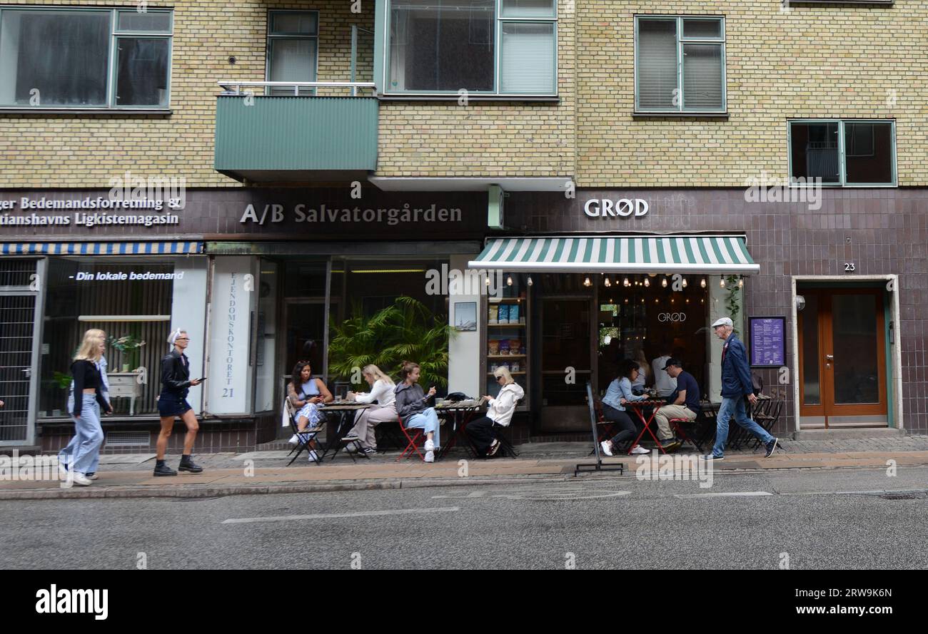 Christiania copenhagen restaurant hi-res stock photography and images ...