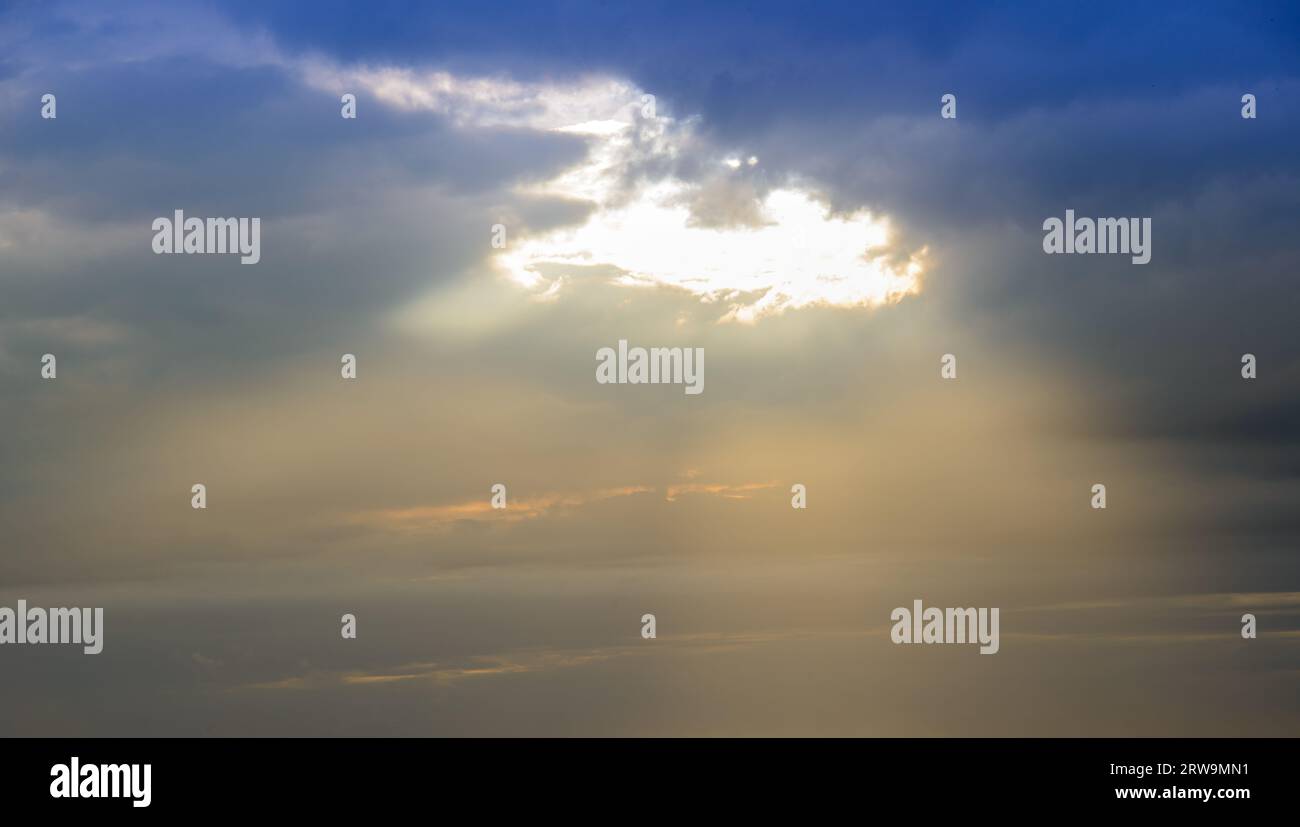 Crepuscular Ray, sunlight passes through gaps or edges of obscuring ...