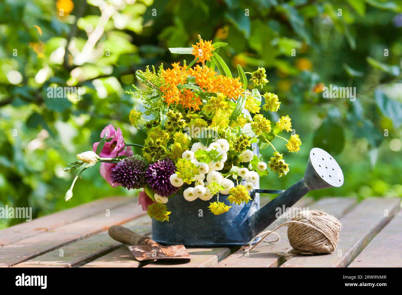 Blumenstrauss, Bouquet of flowers Stock Photo - Alamy