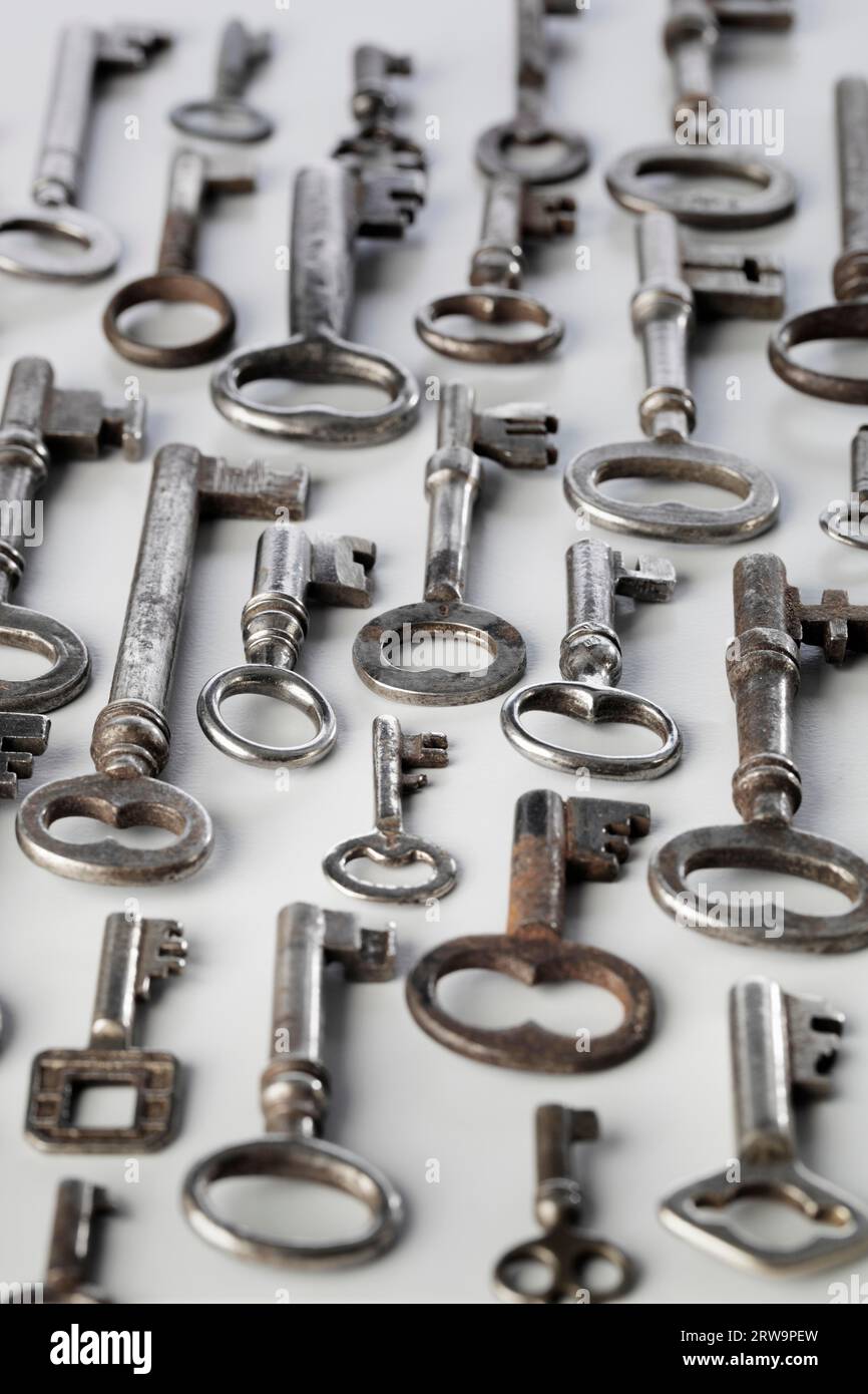 A Collection of old vintage metallic keys Stock Photo - Alamy