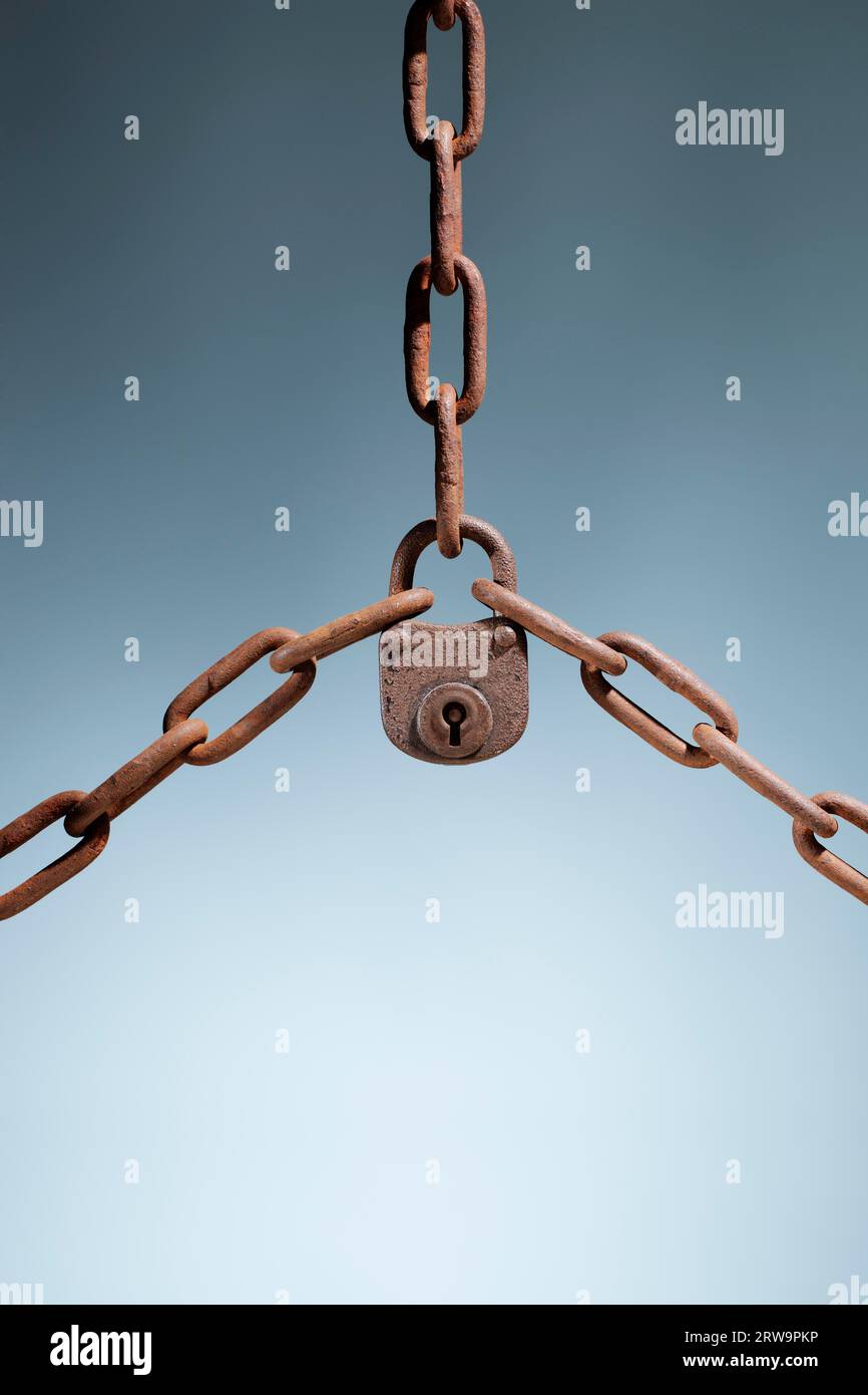 Holding metal chain hi-res stock photography and images - Alamy