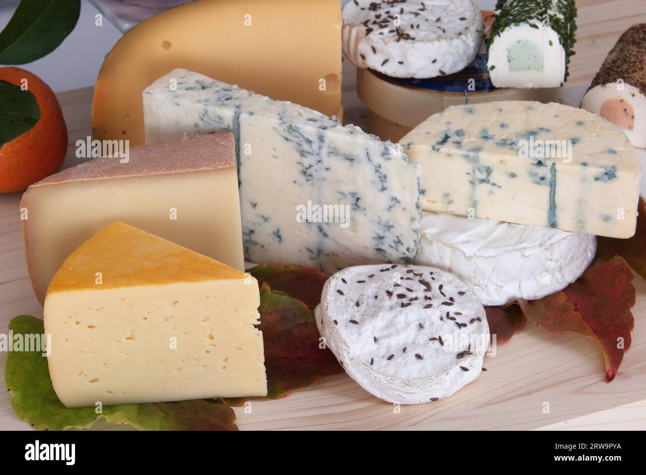 Dutch cheese platter hi-res stock photography and images - Alamy
