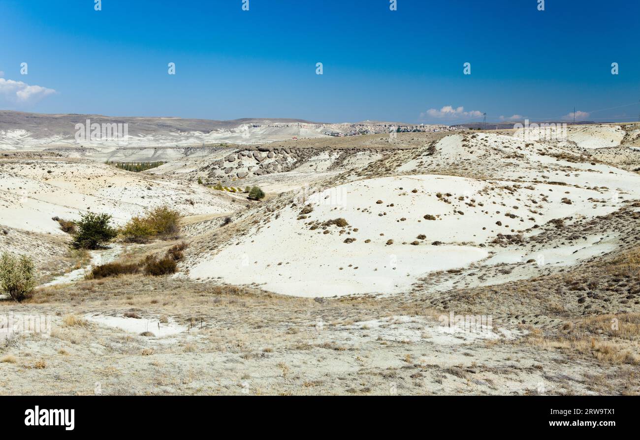 Semi arid landscape hi-res stock photography and images - Alamy