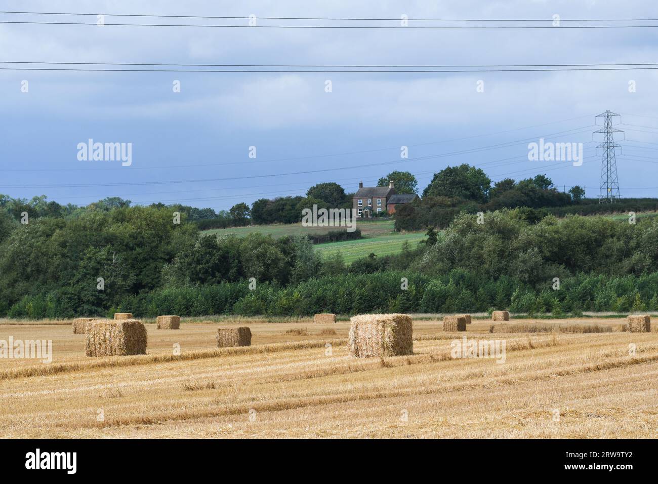 Farmers and hay field hi-res stock photography and images - Alamy