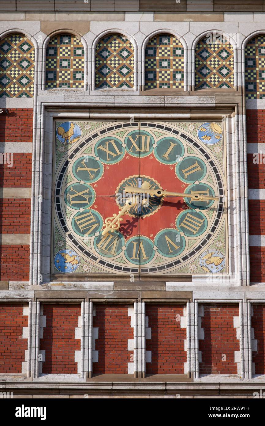 Amsterdam architecture detail hi-res stock photography and images - Alamy
