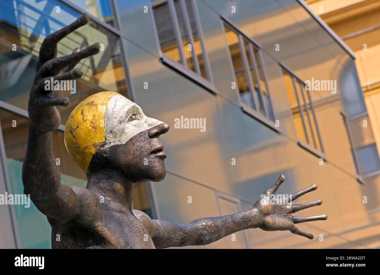 Masked figure hi-res stock photography and images - Alamy