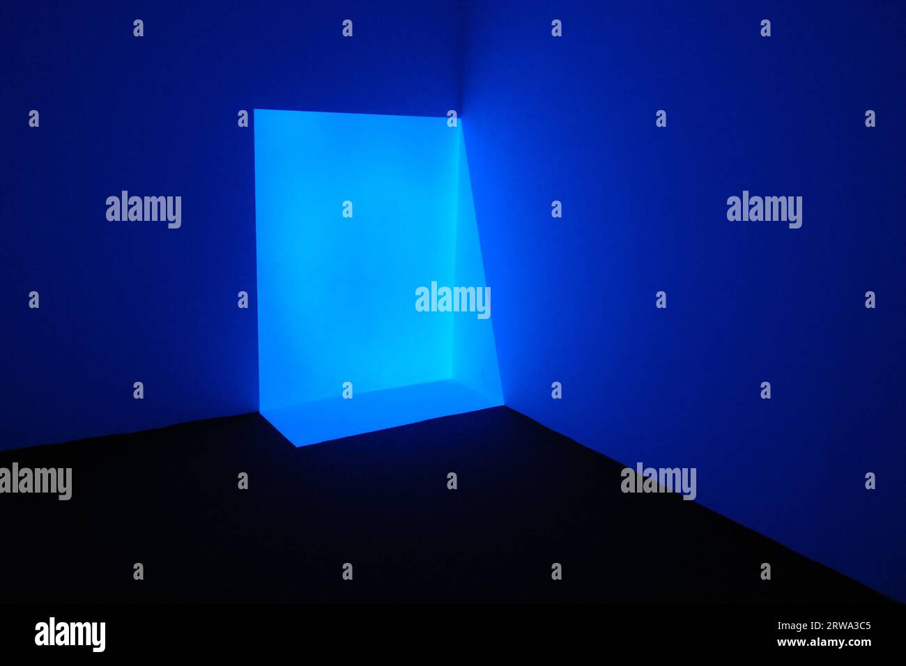 James turrell exhibition hi-res stock photography and images - Alamy