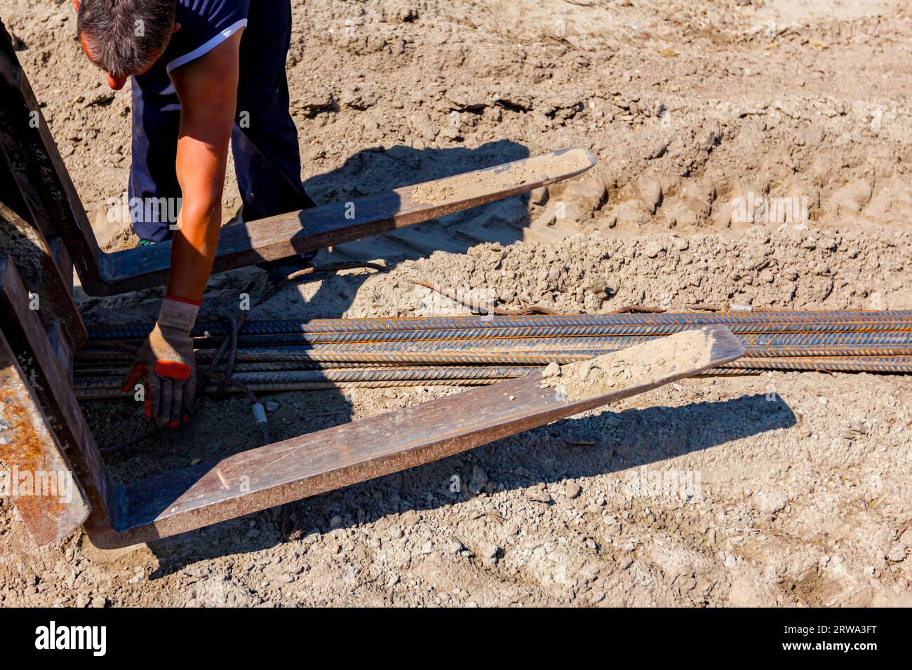Cable shipment hi-res stock photography and images - Alamy