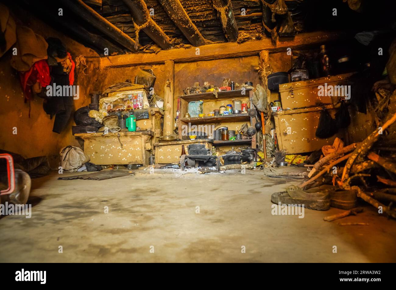 Nepal interior house hi-res stock photography and images - Alamy