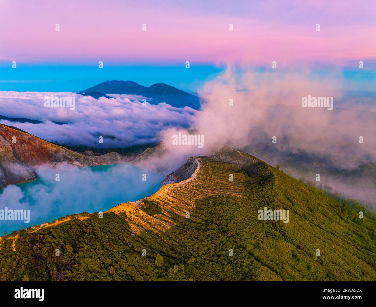 Aerial rock cliff kawah ijen hi-res stock photography and images - Alamy