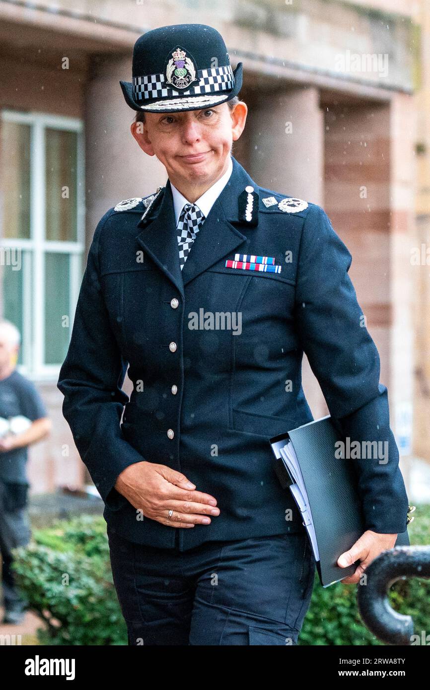 Deputy Chief Constable Fiona Taylor arrives at Falkirk Sheriff Court ...