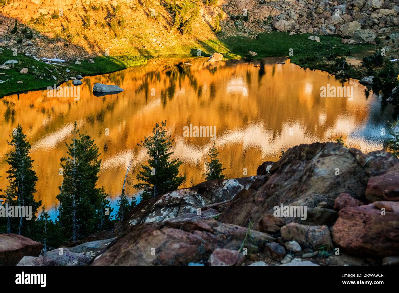 Trinity alps hi-res stock photography and images - Alamy
