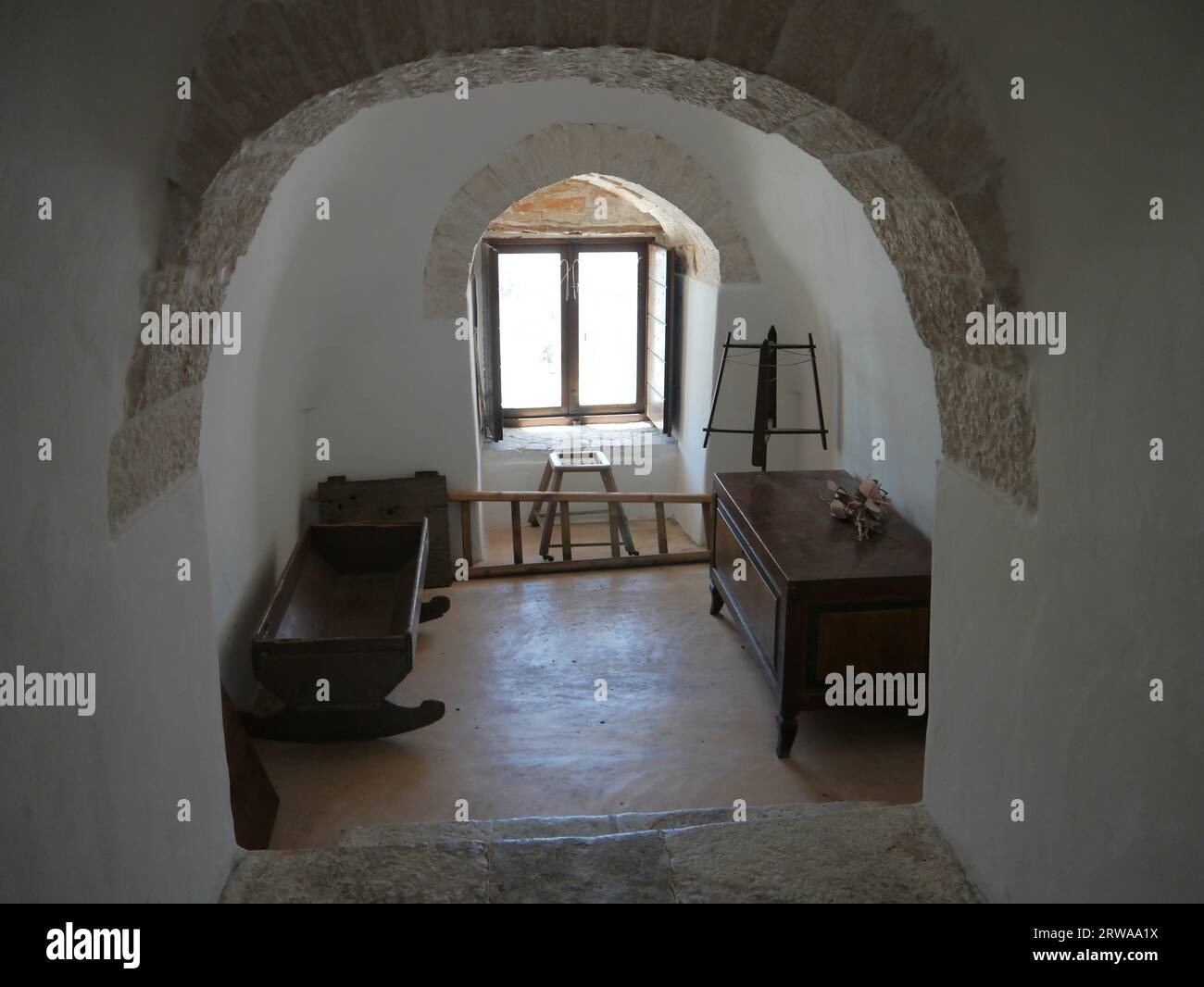 Conic stone roof house hi-res stock photography and images - Alamy