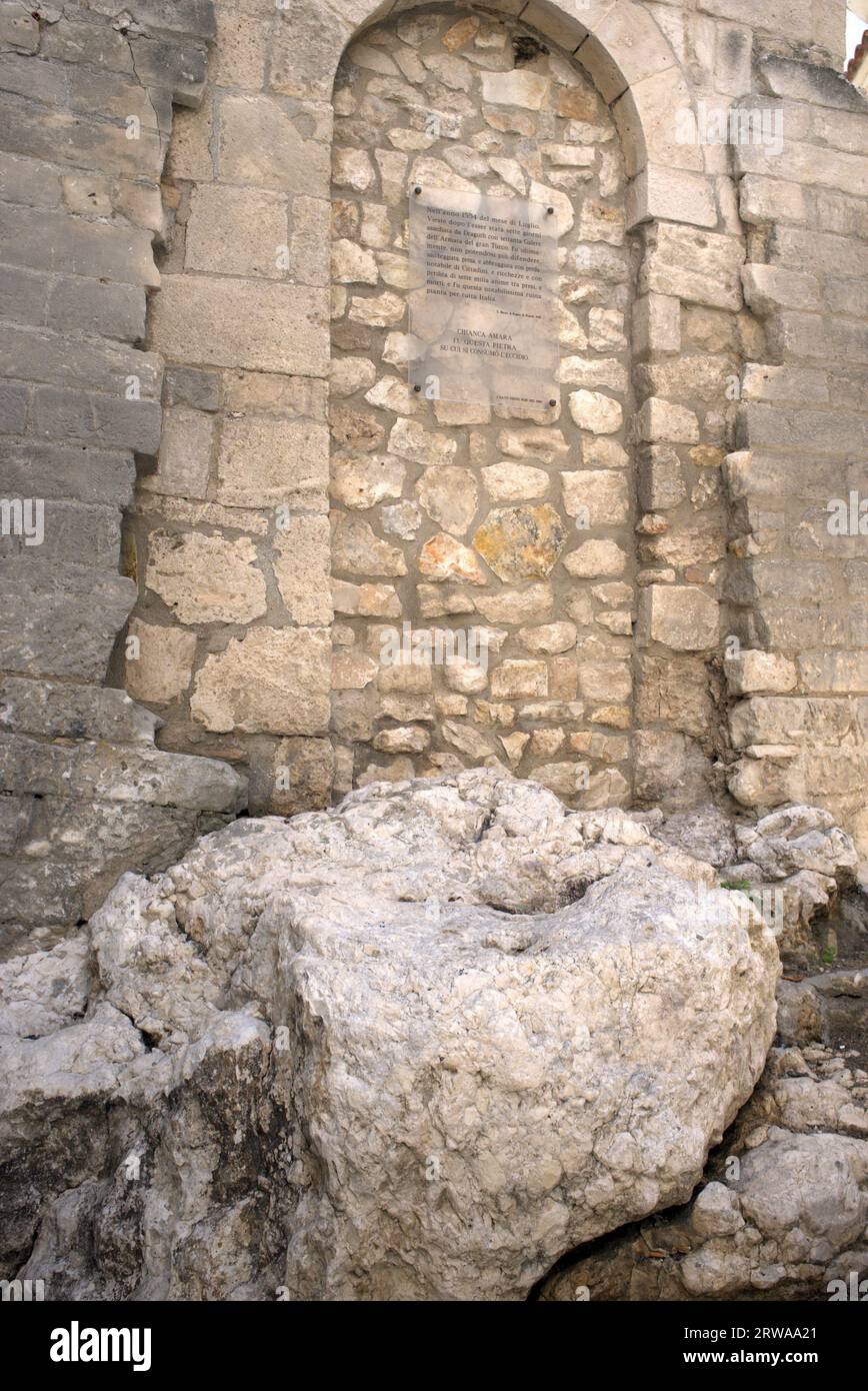 Execution rock hi-res stock photography and images - Alamy