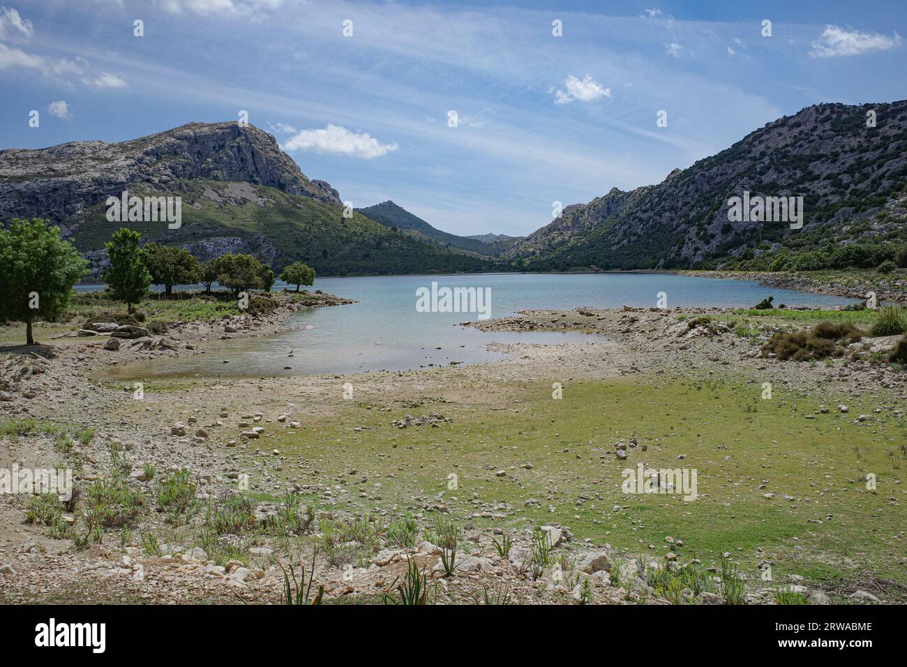 Lake trail mallorca hi-res stock photography and images - Alamy