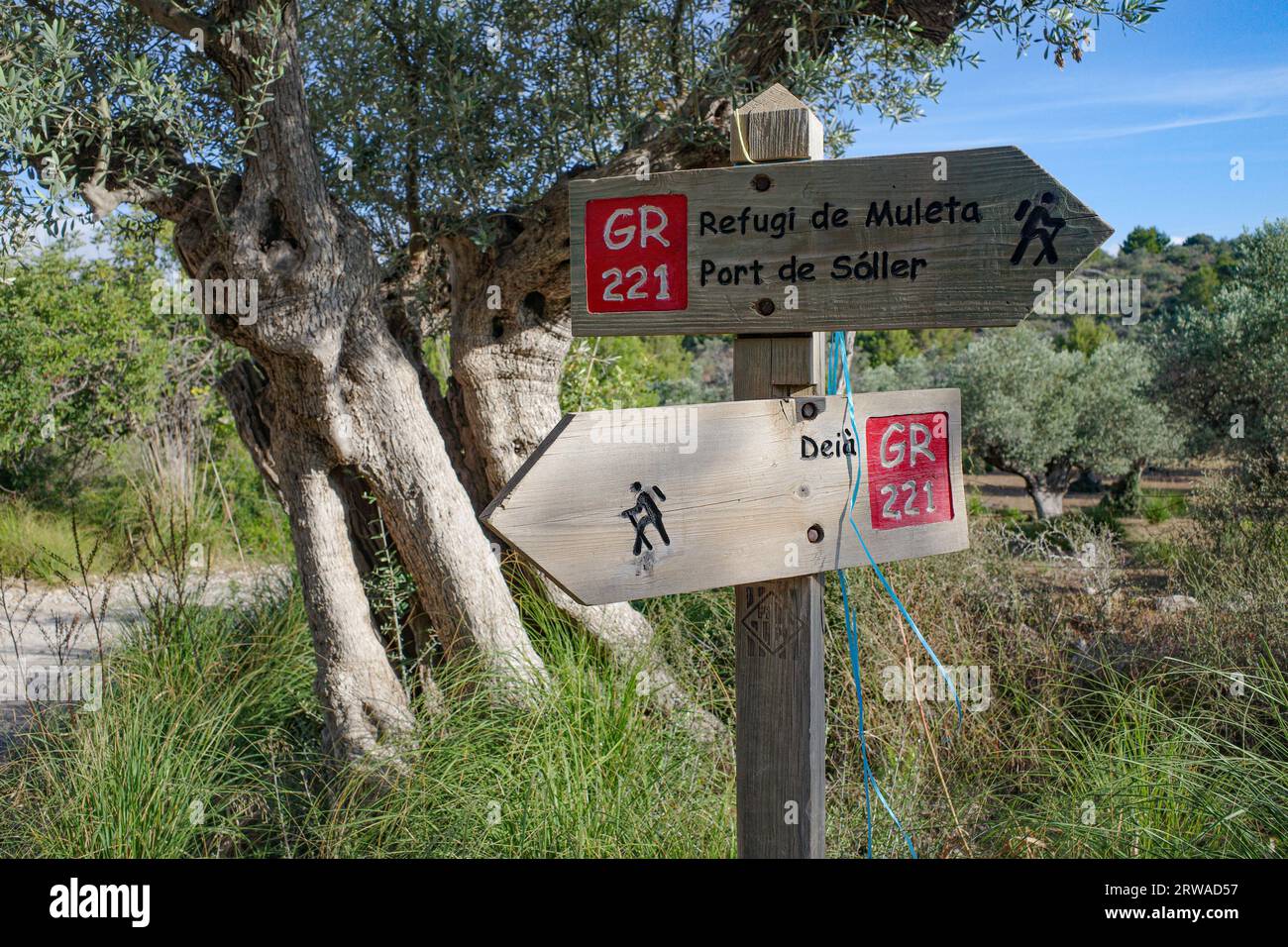 Port De Soller 12 June 2023 Signpost On The GR221 Hiking Trail In Port De Soller 12 June 2023 Signpost On The GR221 Hiking Trail In