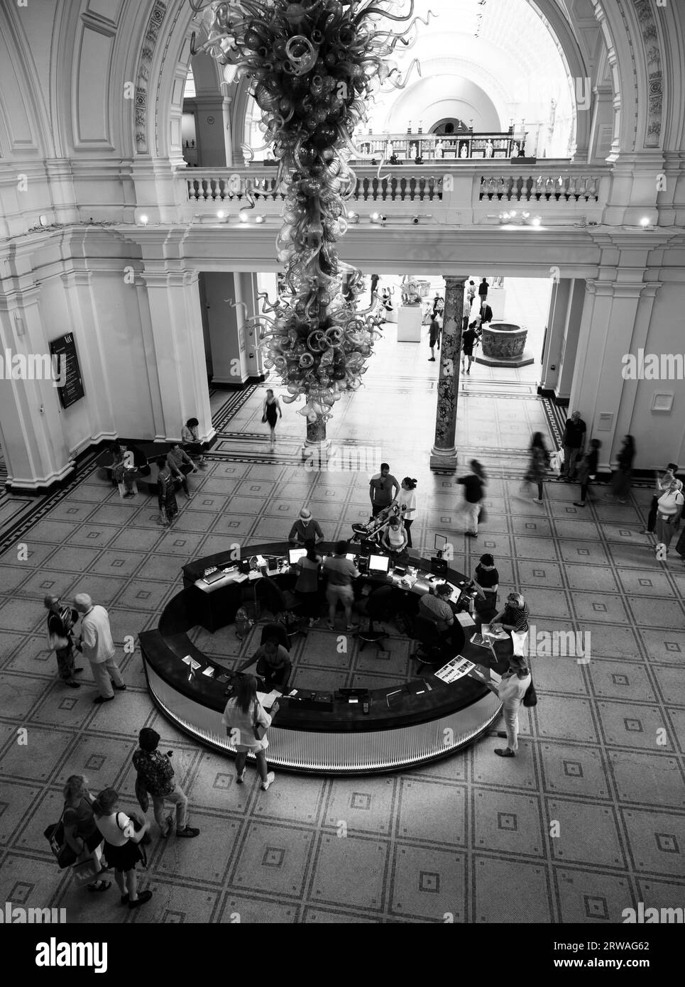 Black and White, Information Desk at the Entrance of V&A Museum, V&A ...