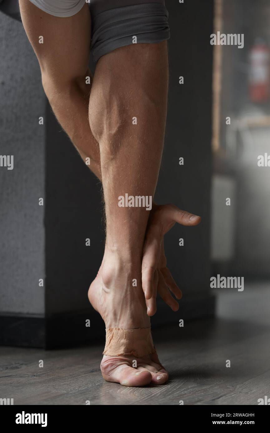 Foot artist hi-res stock photography and images - Alamy