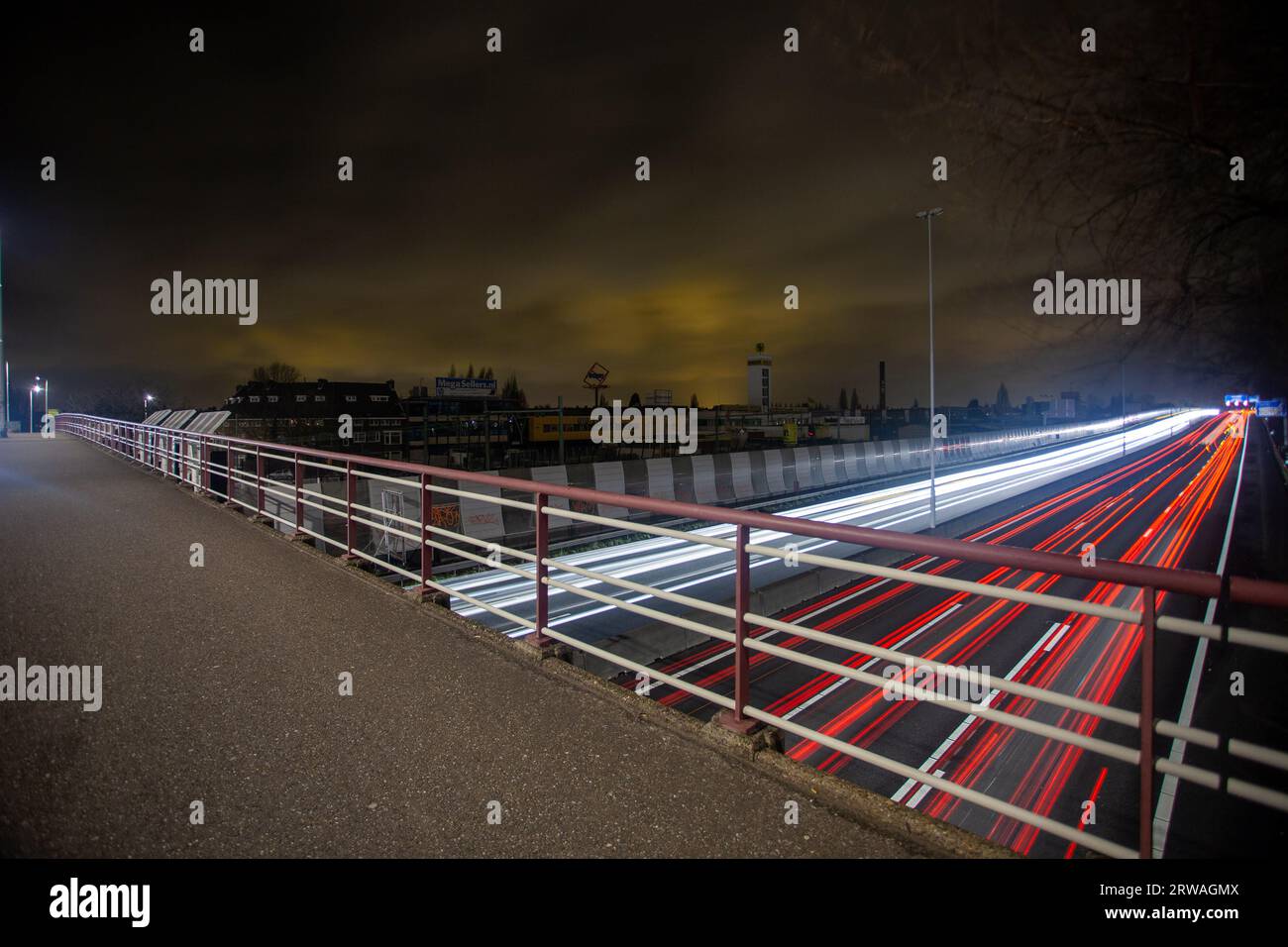 Power Failure in Rotterdam leaving large parts of the city blacked out ...