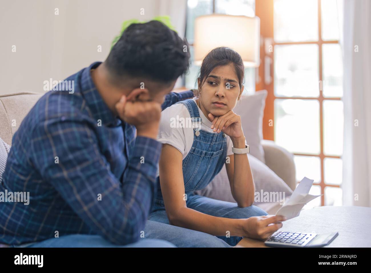 Indian family ethnic wear hi-res stock photography and images - Alamy