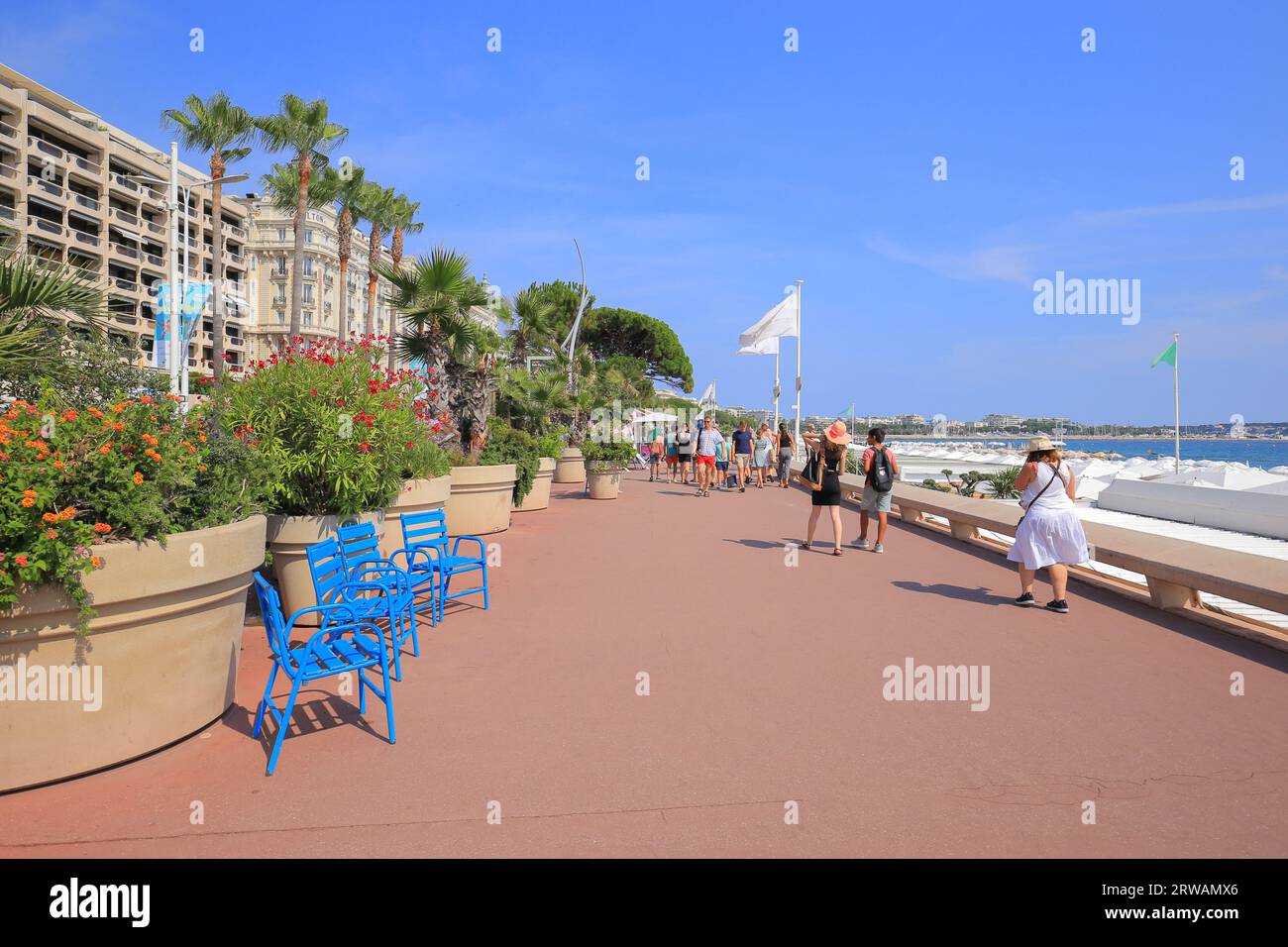 Promenade La Croisette in Cannes, France Stock Photo - Alamy