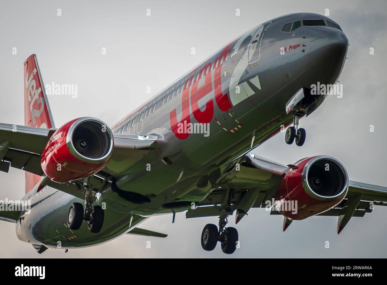 Jet2 holidays Boeing 737-8MG jet airliner coming in to land at ...