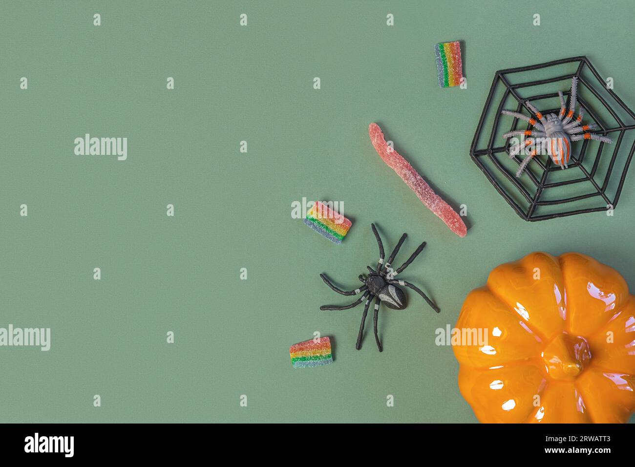 Supermarket halloween preparation hi-res stock photography and images ...