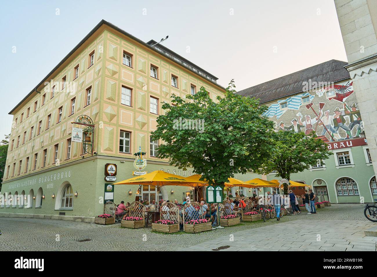 Brauereigasthof hotel burgerbrau hi-res stock photography and images ...