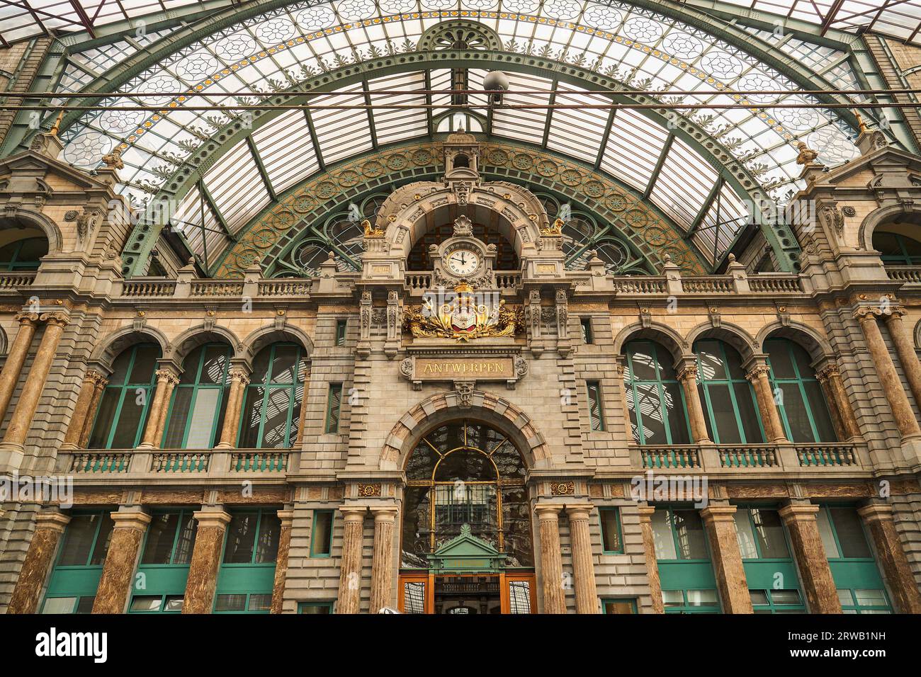 Antwerp Train Station Stock Photo - Alamy