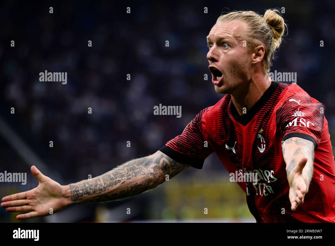 Milan, Italy. 18 September 2023. Simon Kjaer of AC Milan reacts during ...