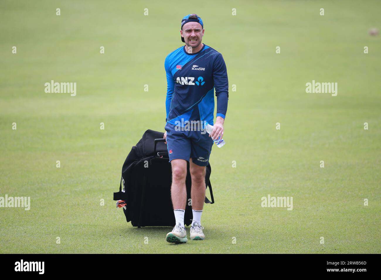 New Zealand Team attends practice session at Sher-e-Bangla National ...