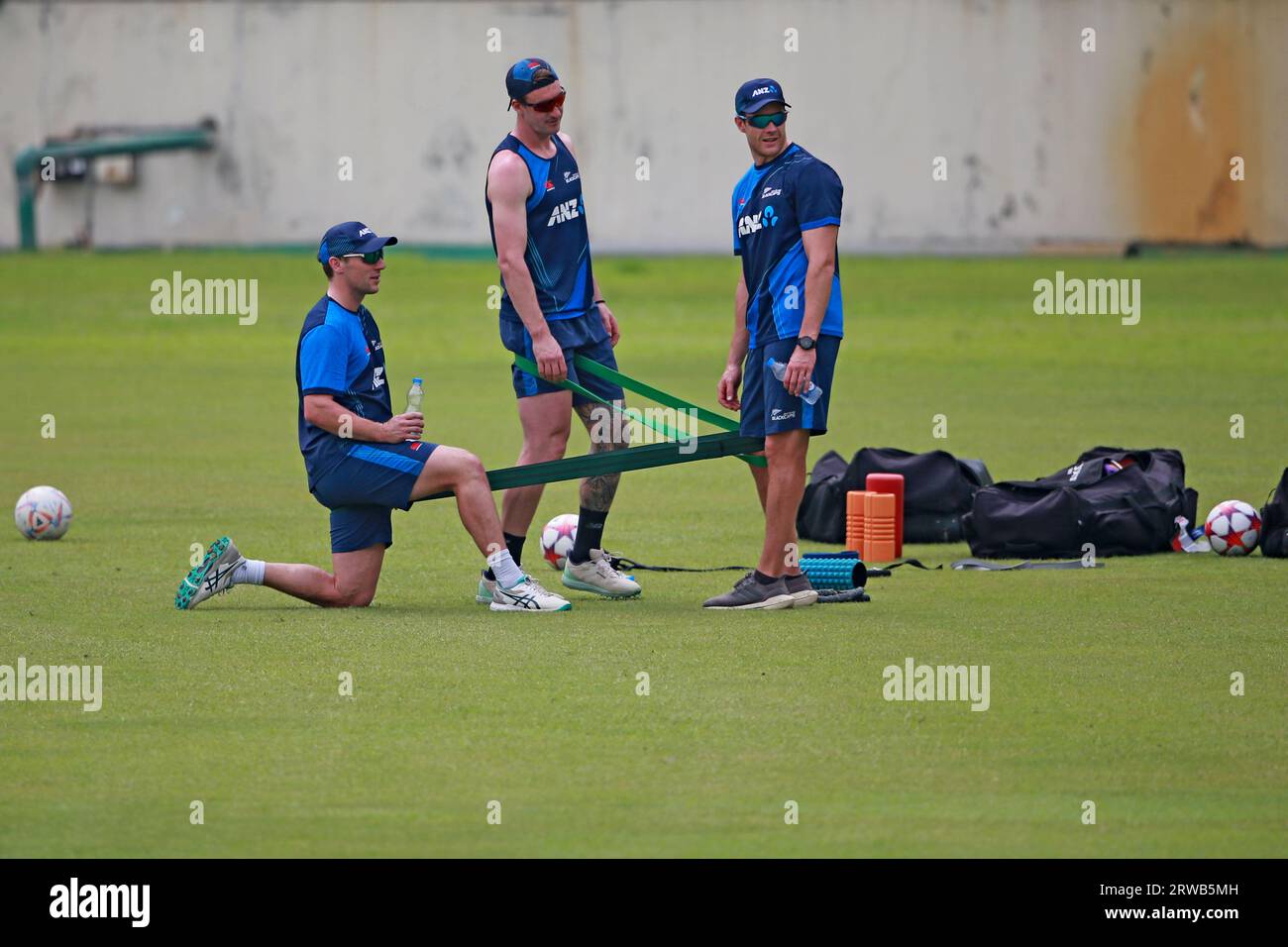 New Zealand Team attends practice session at Sher-e-Bangla National ...