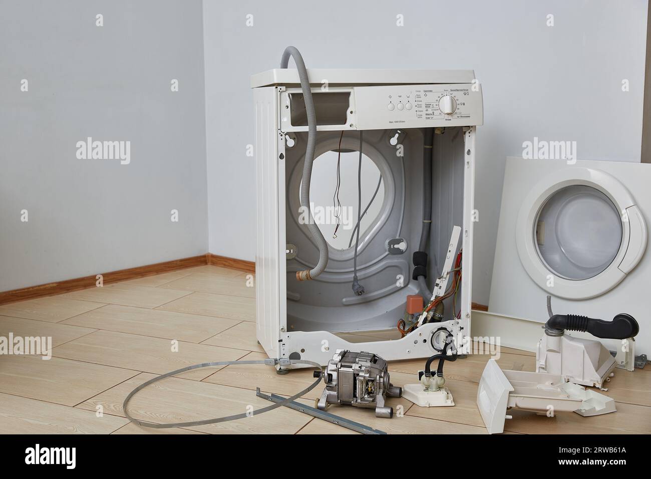 Washing machine repair. Disassembled washing machine Stock Photo - Alamy